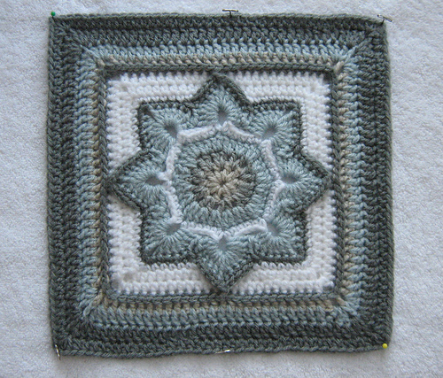 Ravelry: Eight Pointed Flower pattern by Julie Yeager