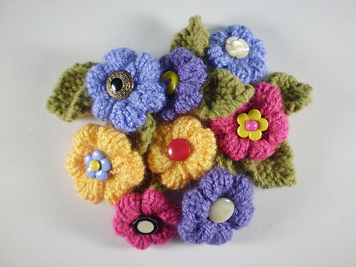 Ravelry: Woodland Wreath, Fat Flowers pattern by Frankie Brown