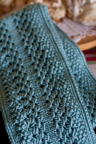 Ravelry: MossyOwls' Irish Mesh Cowl