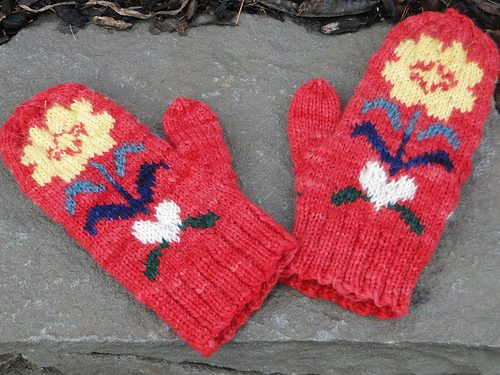 Ravelry: Sunflower Mittens pattern by Cindy Craft