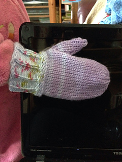 Ravelry: Easy Mittens to knit or machine knit pattern by Cara 4 Web