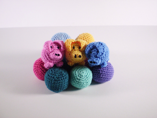 Ravelry: Juggling Pigs pattern by Frankie Brown