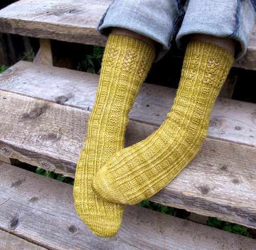 Ravelry: Couplet pattern by Bonnie Sennott