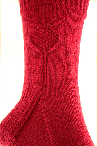 Ravelry: Thistle Socks pattern by Laurence J M Ducreux