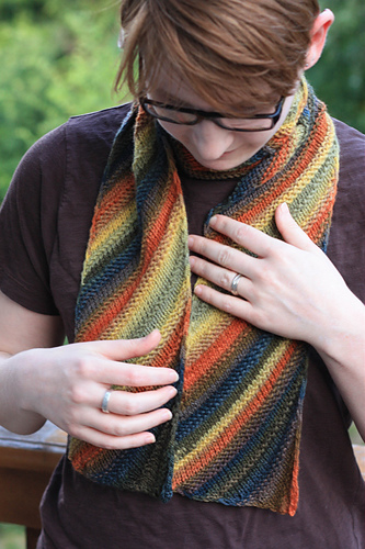 Ravelry: Quaker Yarn Stretcher Rectangle pattern by Susan Ashcroft