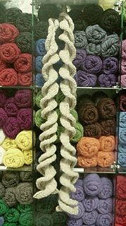 Ravelry: Curly Q pattern by Isela Phelps