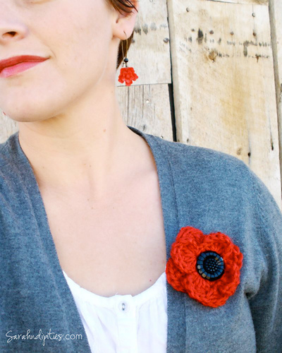 Ravelry: Remembrance Poppy pin pattern by Sarahndipities Designs