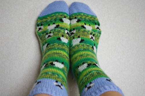 Ravelry: Sheep-Run-Socks pattern by Liesa Bach
