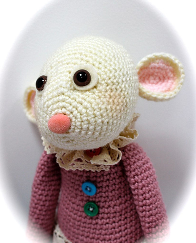 Ravelry: Herbie & Hetty Mouse pattern by Laurie Leonard