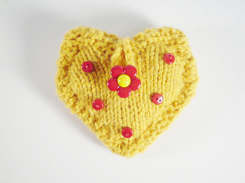 Ravelry: Pocket Hearts pattern by Frankie Brown