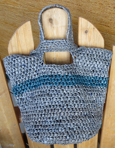 Ravelry: Japanese Knot Plarn Tote Bag pattern by Cindy RecycleCindy