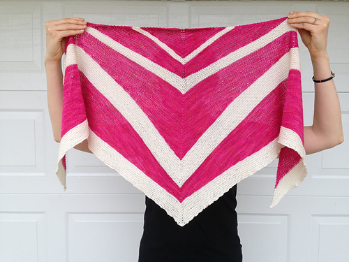 Ravelry: Vee Vee pattern by Mariana Martins