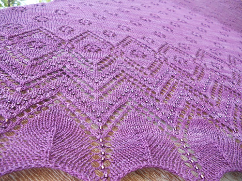 Ravelry: Rosebuds in Nice pattern by Maria Higgs