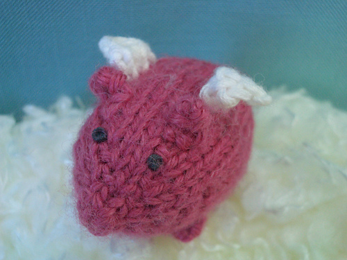 Ravelry: Flying Pig pattern by Kathy Lewinski
