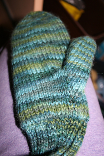 Ravelry: Reversible double-thick mittens for men pattern by McCall ...