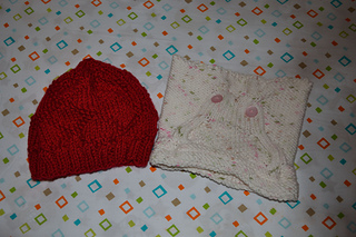Ravelry: Internettourist's Three Textured Baby Hats