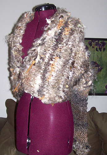 Ravelry: Upsy-Daisy Shruglet pattern by Janice Rosema