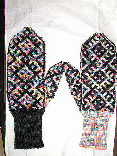 Ravelry: Komi Mittens pattern by Charlene Schurch