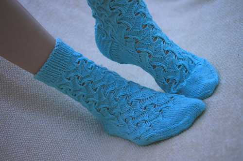 Ravelry: Scrolls pattern by Charlene Schurch