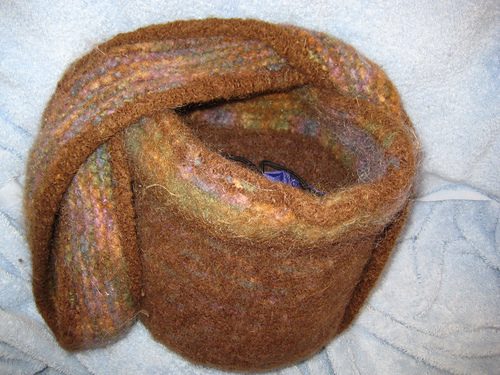 Ravelry: Needle Quiver pattern by Cat Bordhi