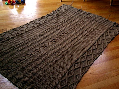 Pattern recs to start knitting panels? : r/knitting