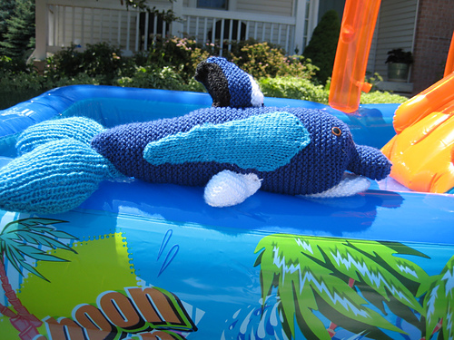 Ravelry: Dolphin pattern by Claire Garland