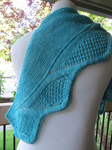 Ravelry: Refracted Waves Shawl pattern by verybusymonkey
