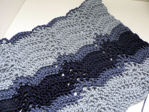 Ravelry: Ocean Waves Afghan (3-color) pattern by Bernat Design Studio