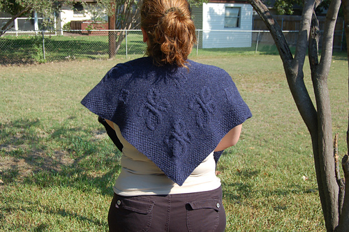 Ravelry: Chunky Highland Wool Wrap pattern by Eileen Casey