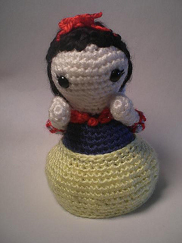 Ravelry: Snow White pattern by Stephanie Garcia