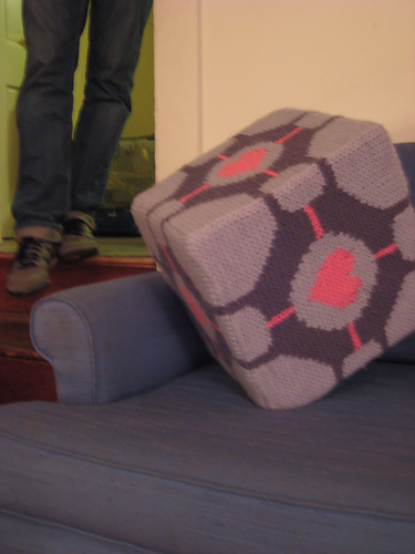 Ravelry: Knitted Companion Cube pattern by Wren Montgomery