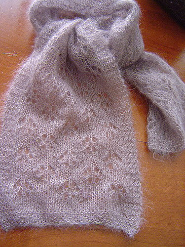 Ravelry: Field of Flowers Scarf pattern by Heirloom Knitting