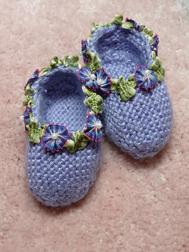 Ravelry: Garter Stitch Silk Slippers pattern by Erika Knight