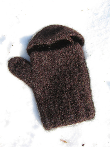 Ravelry: Felted Flip-Top Mittens pattern by Jennifer Stegmann