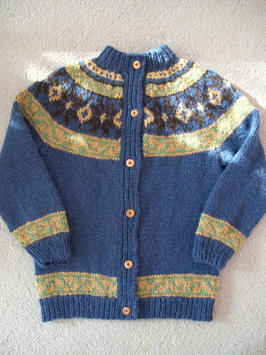 Ravelry: Lopi 18-08 pattern by Gréta Björk Jóhannesdóttir