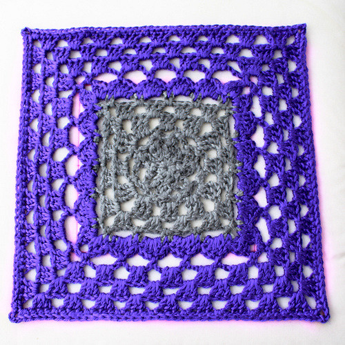 Ravelry: Two-Tone Square pattern by Dayna Audirsch