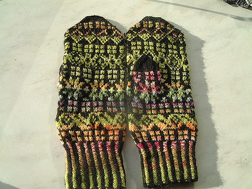 Ravelry: Finnish Mittens pattern by Marcia Lewandowski