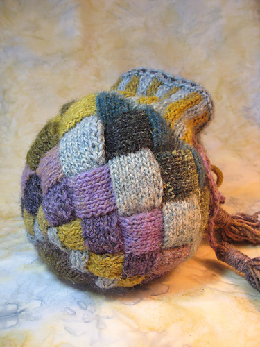 Ravelry: Entrelac Treasure Bag pattern by Mimi Kezer