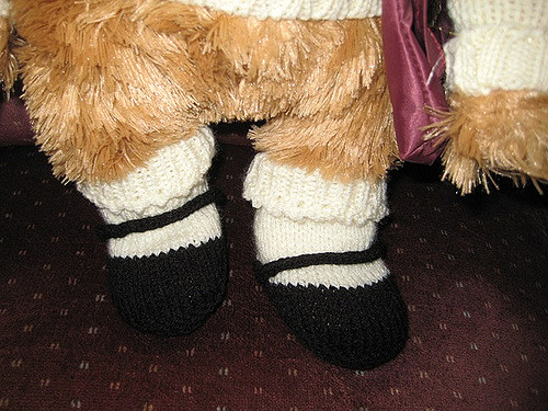 Ravelry: Mary Jane Booties pattern by Barbara Breiter