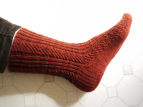 Ravelry: Diagonal Rib Socks pattern by Ann Budd