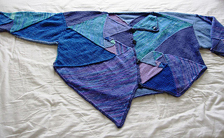 Ravelry: Triangle tango Mellow Yellow Cardigan pattern by Colleen Davis