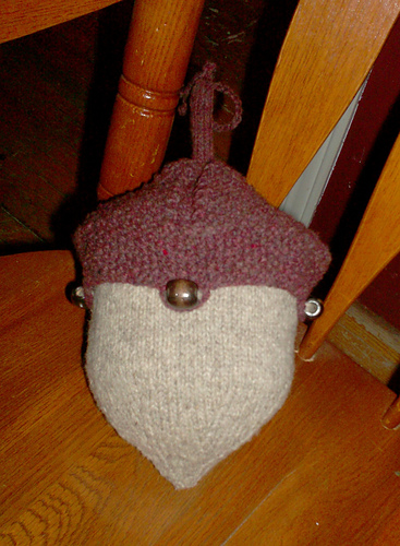 Ravelry: Little Knitted Acorn Project Bag pattern by Kelly Erin Fournier