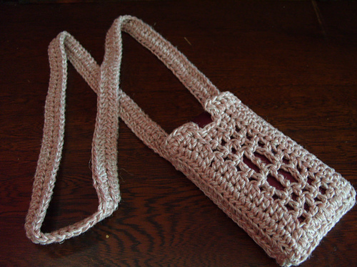 Ravelry: Windowed iPod Lanyard pattern by Katie Rivard