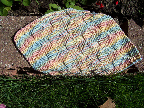 Ravelry: Slanted Squares pattern by Linda Luder
