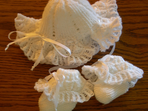 Ravelry: Ruffles for Kate pattern by Penwiper