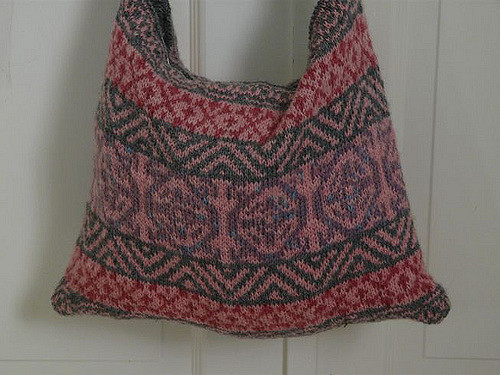 Ravelry: Fair Isle Messenger Bag (Chart Only) pattern by Stitched ...