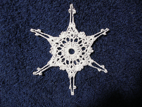 Ravelry: Snowflake 2008 pattern by Twisted Tink