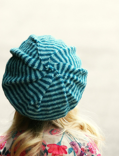 Ravelry: Molly pattern by Alana Dakos