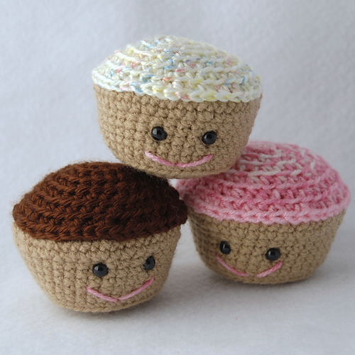 Ravelry: Amigurumi Cupcake for Crochet pattern by Karla Fitch
