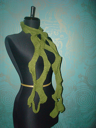 Ravelry: Yarn Garland Scarf pattern by Angela Roberge